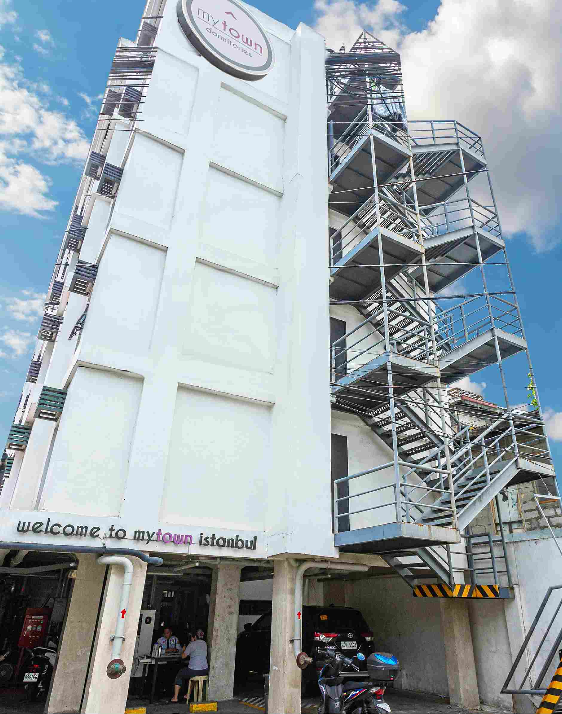 Mytown Corporate » Building